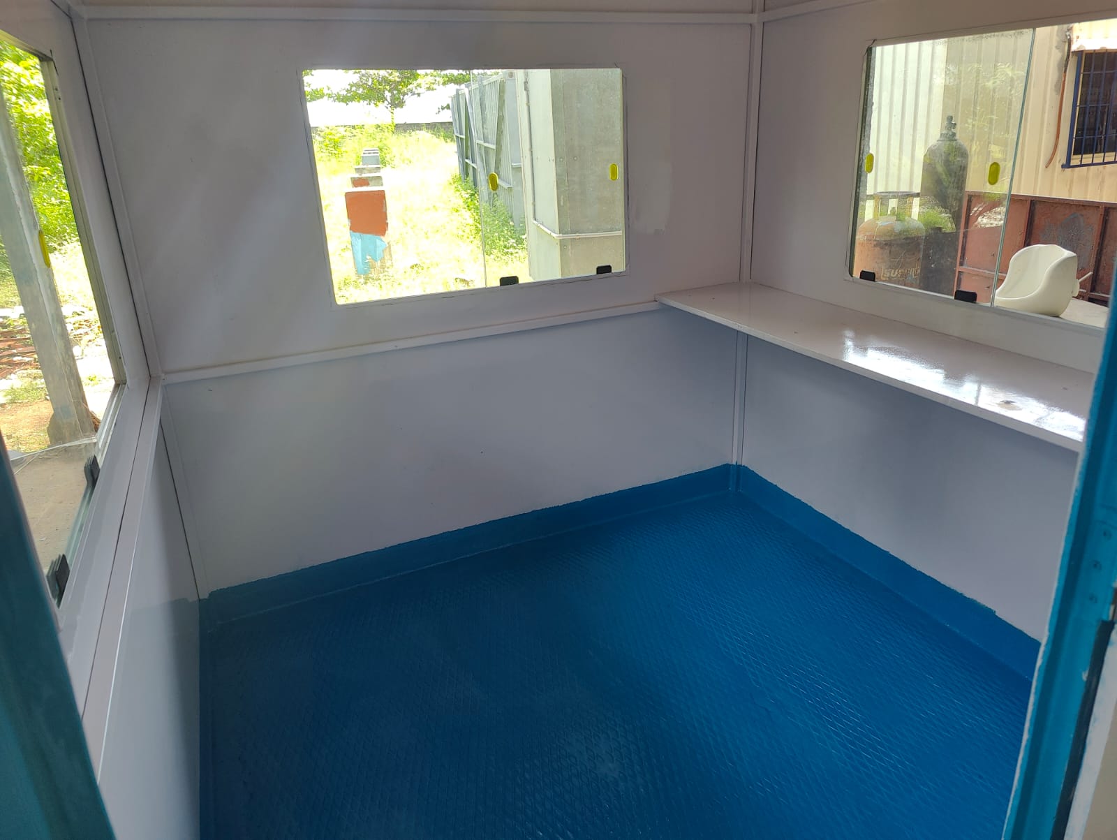 Durable Security Cabins | Reliable & Secure Guard Stations - Symber Bio ...